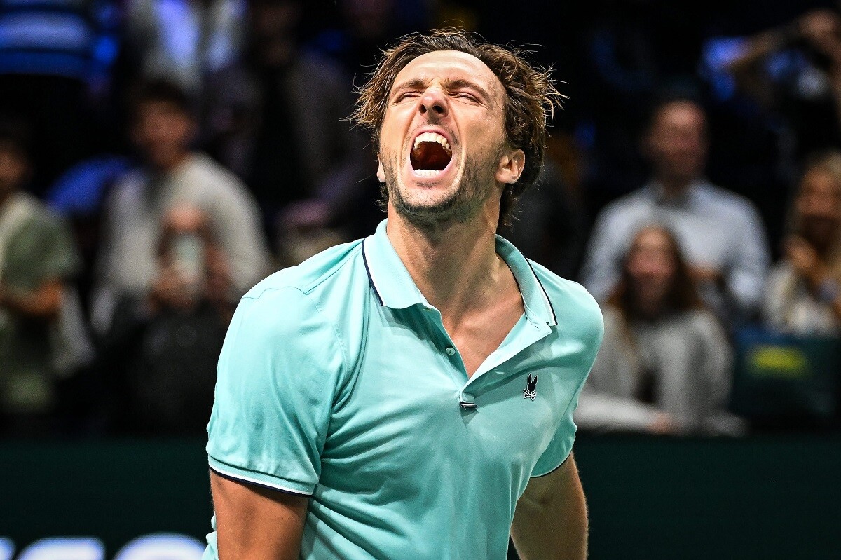 Arthur Rinderknech : Étoile montante du tennis francilien - Streetart Paris